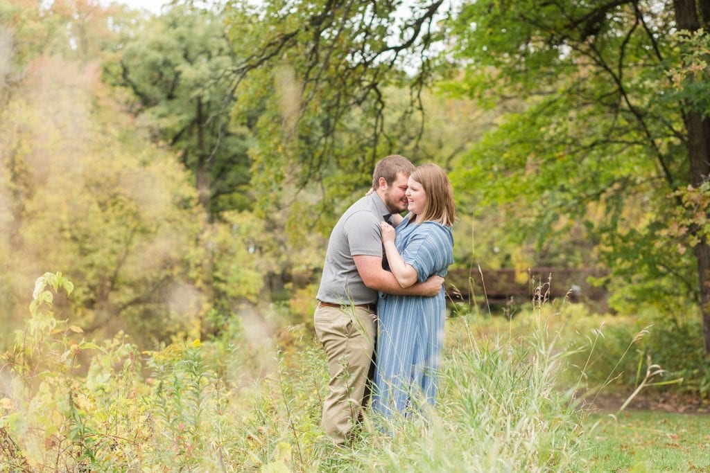 Outfit Guide For The Perfect Engagement Session – Fargo, ND