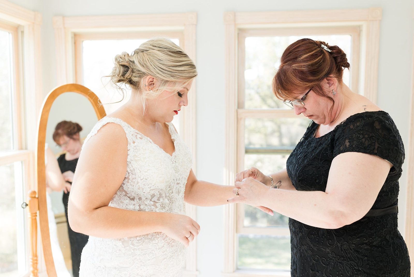 Fall Wedding Day at Rustic Oaks - Moorhead - Alecs Kay Photo